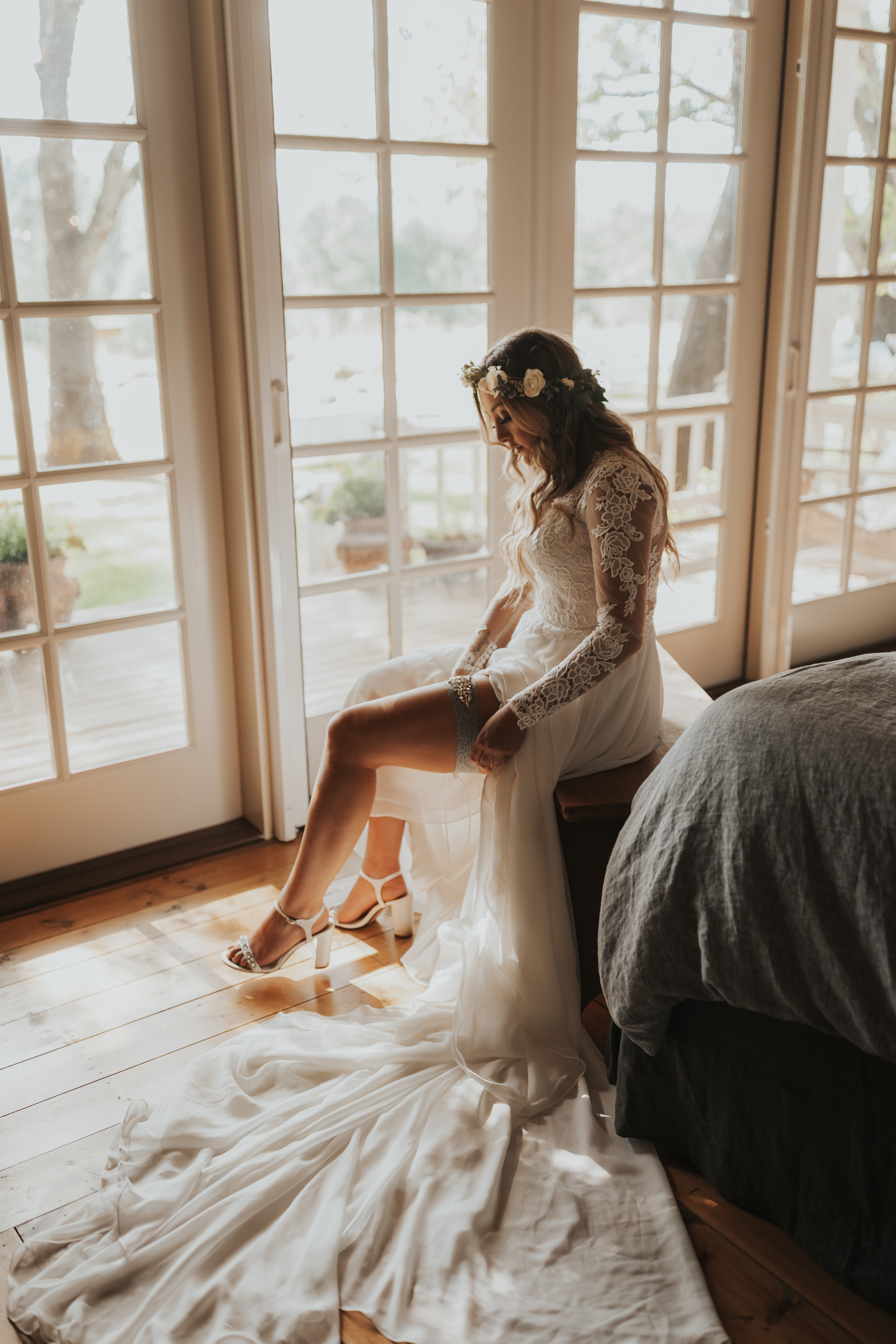Hello - Oregon Wedding and Elopement Photographer